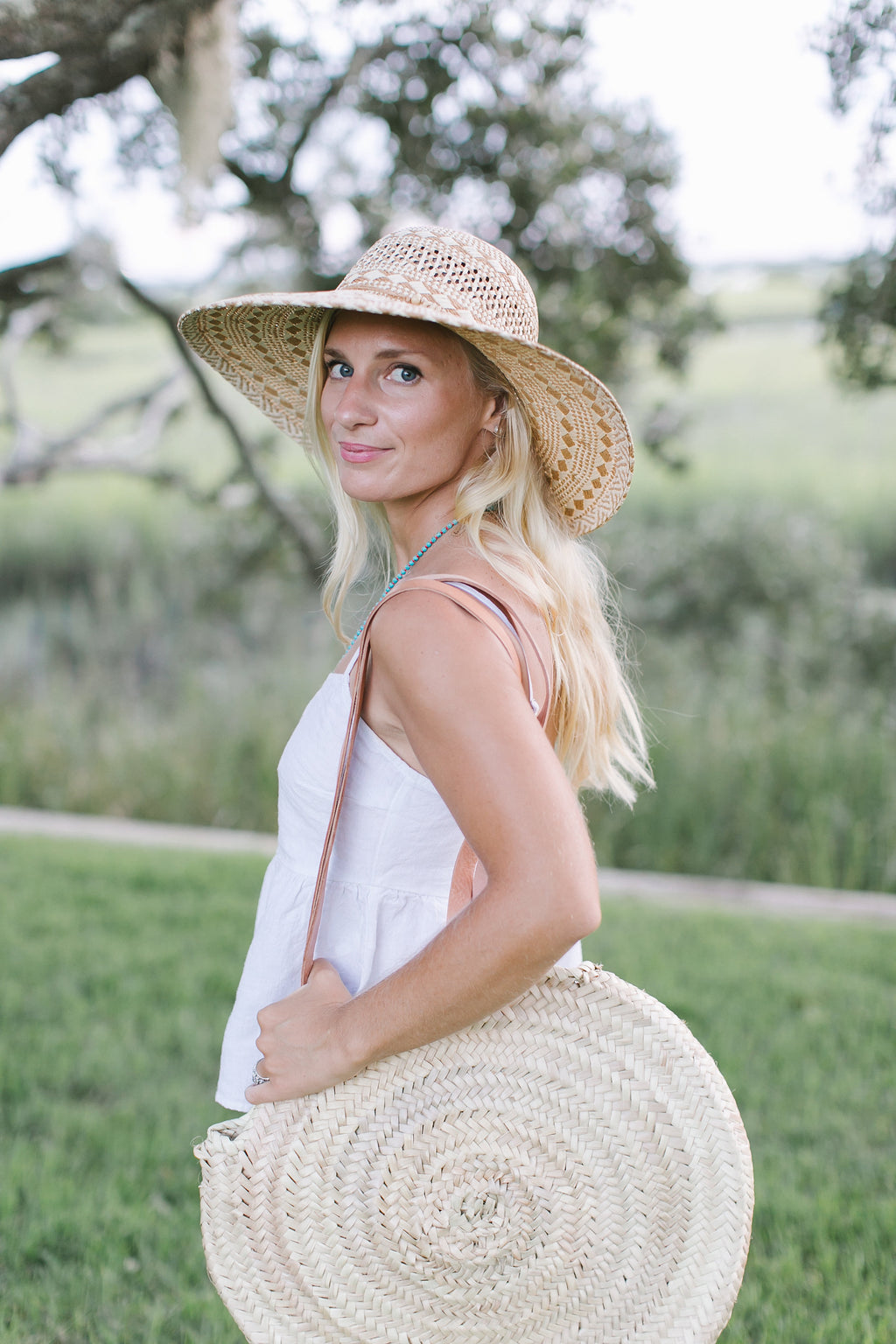 Tops – Linen & Waves